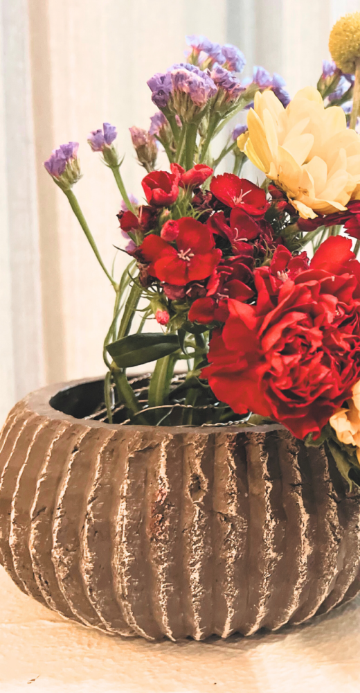 Chicken Wire Flower Arrangement | Sutherlands Blog