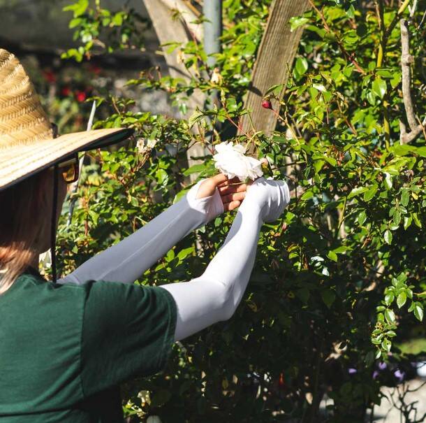 Farmers DEFENSE SLV-C-RM-LXL Farmers Defense Protective Sleeve In Cream ...