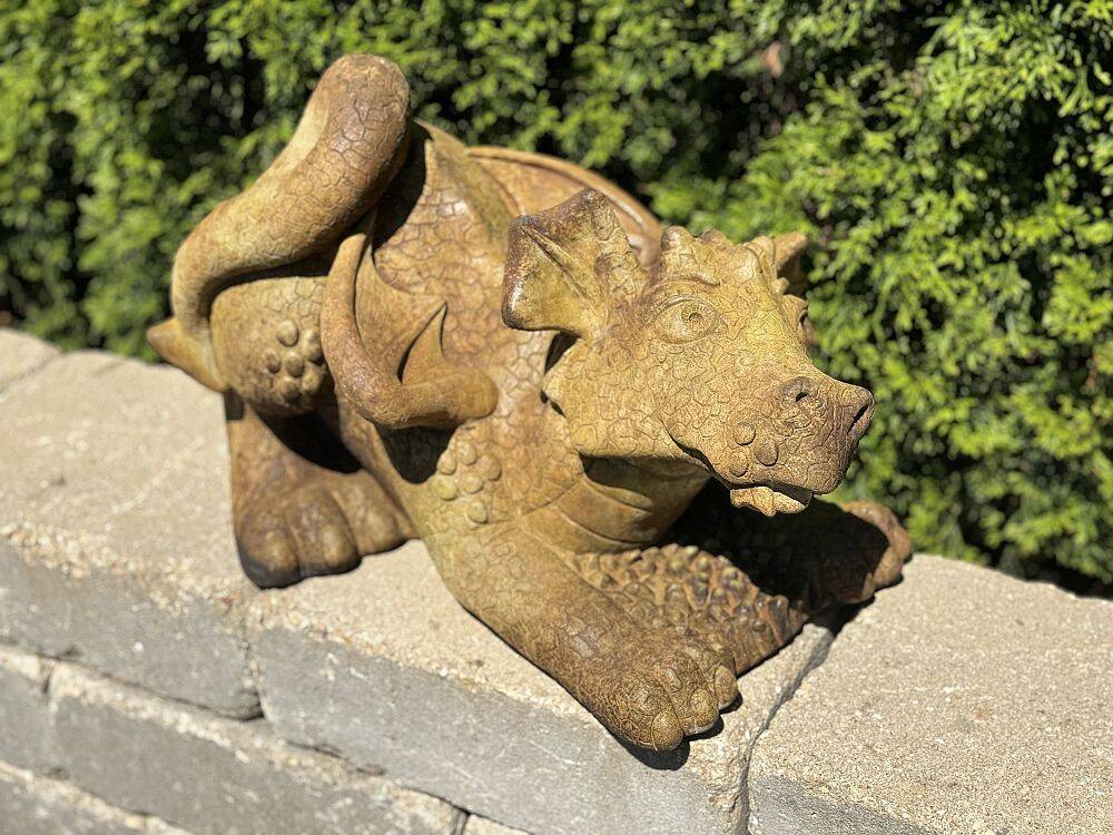HENRI STUDIO 1822 Scout The Playful Dragon Garden Statue In Relic ...