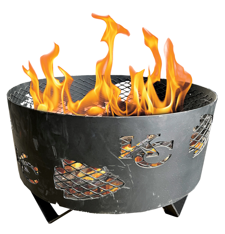 Heavy Metal Outdoor HM-KCARRWSM Small Chiefs Arrowhead Fire Pit at ...