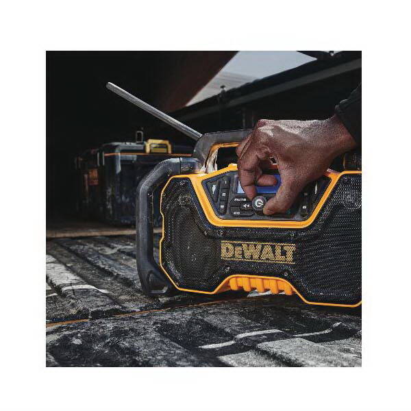 DeWALT® DCR028B 20-Volt Lithium-Ion Battery Cordless Jobsite Radio at ...