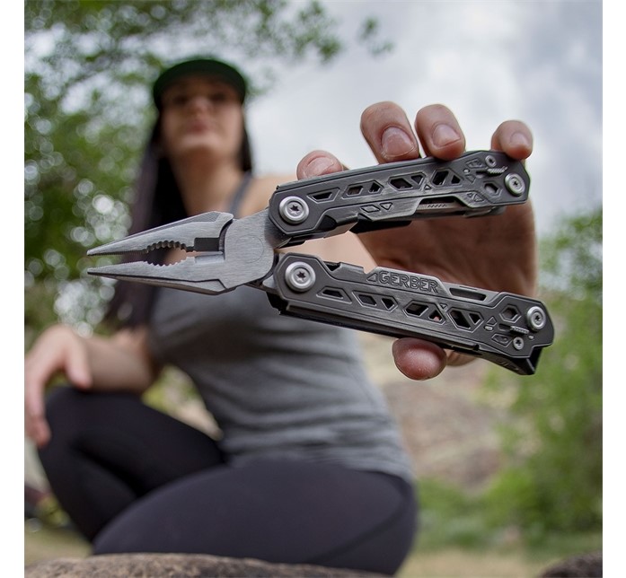 Gerber 31-003305 Gerber Truss Series 31-003305 Multi-Tool 17-Function at Sutherlands