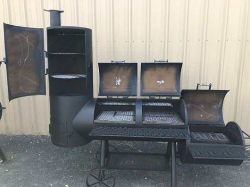 TEXAS LONGHORN BBQ PITS TL-19D 20-Inch Double Lid Smoker at Sutherlands