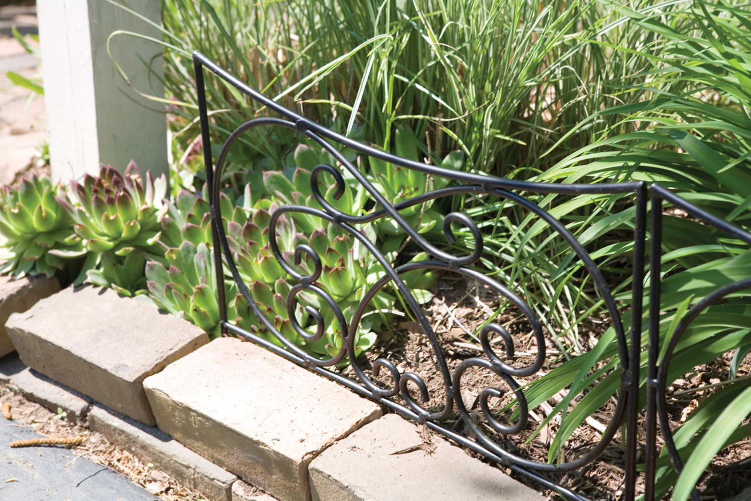 WoodLink® 89387 16 x 18-Inch Crossing Scrolls Border Edging #7893506 at ...